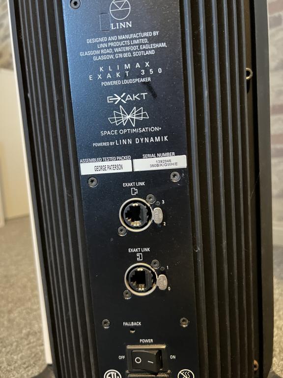 LINN Linn Klimax Exakt 350 Hochglanz Weiß, schwarze Arrays, Top ...