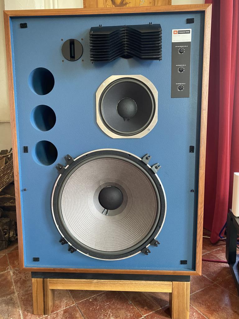 JBL JBL 4345 (8029727905) | Standlautsprecher | Angebot auf audio-markt.de