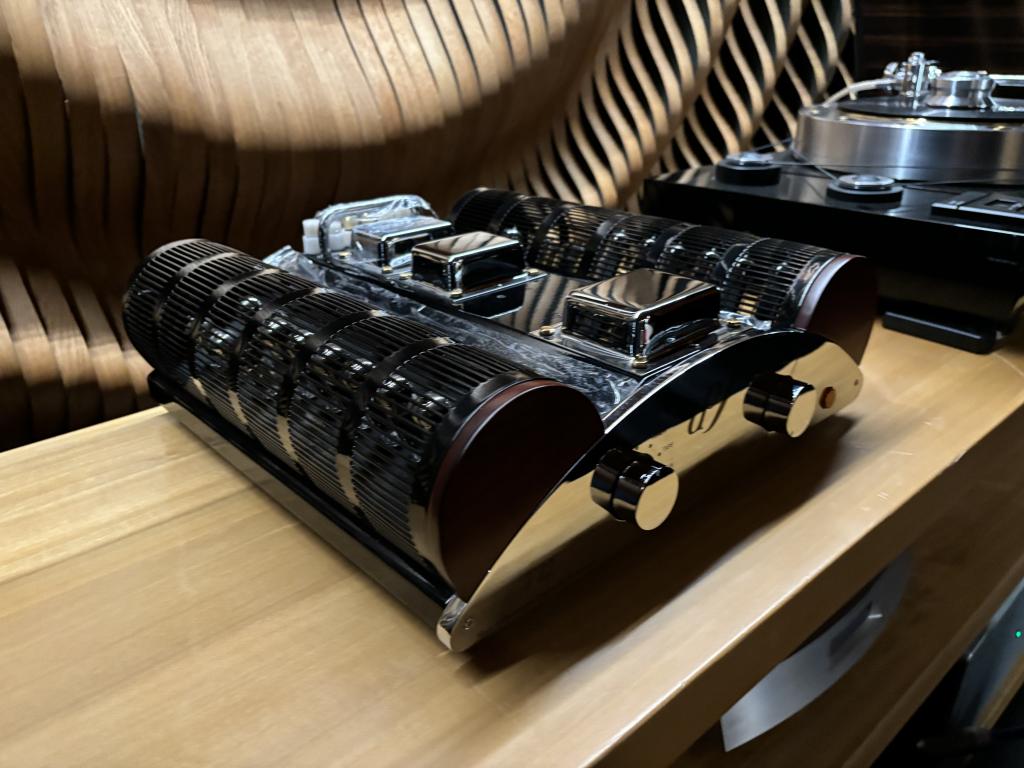 EAR Yoshino V12 new!!! (805636189) | Gebrauchtgerät | Röhren ...