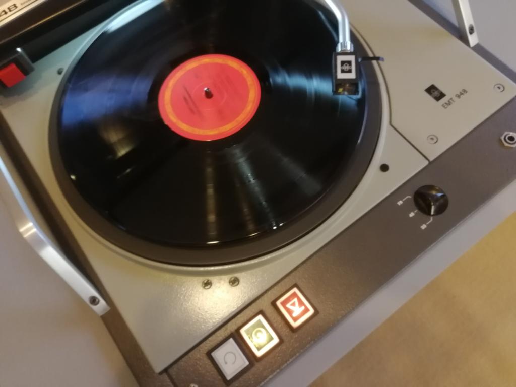 EMT EMT 948 BROADCAST TURNTABLE (8185916756) | Gebrauchtgerät ...