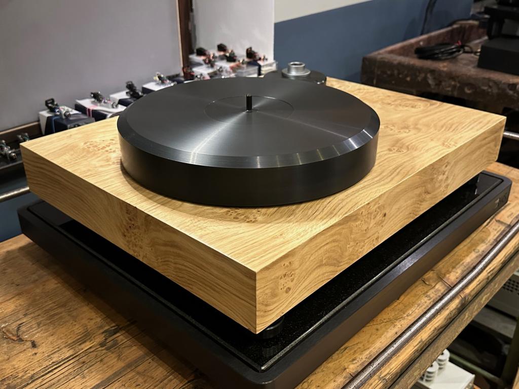 StSt MOTUS DQ 12 Zoll Direct Drive Laufwerk & Sorane ZA-12 Tonarm ...