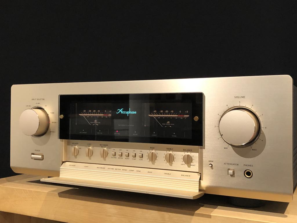 Accuphase E-408 High End Vollverstärker mit DAC-10 Platine, P.I.A. Gerät (8336568063 ...