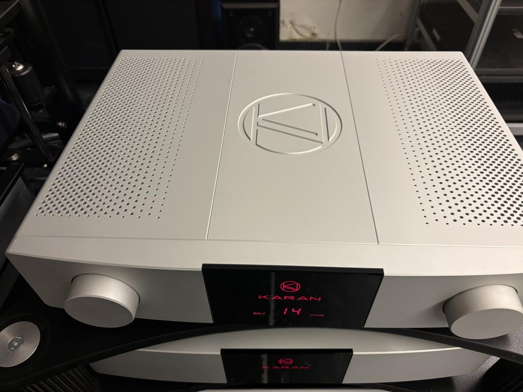 Karan Acoustics Karan Acoustics Master Collection LINEa Preamplifier ...