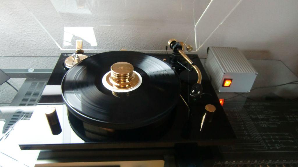 Transrotor Connoisseur schwarz/gold (8557382550) | Second-hand device ...