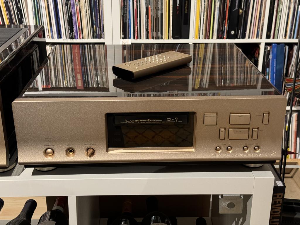 Luxman Luxman C-7i, M-7i und D-7 Vor-Endverstärker und CD-Player (8760405512) | Gebrauchtgerät ...