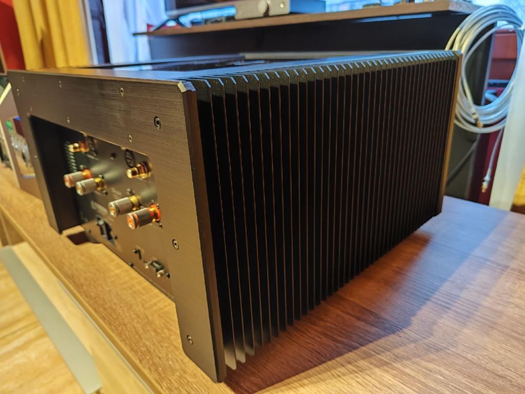 AVM AVM OVATION SA 8.3 Power Amp (8881268081) | Gebrauchtgerät ...