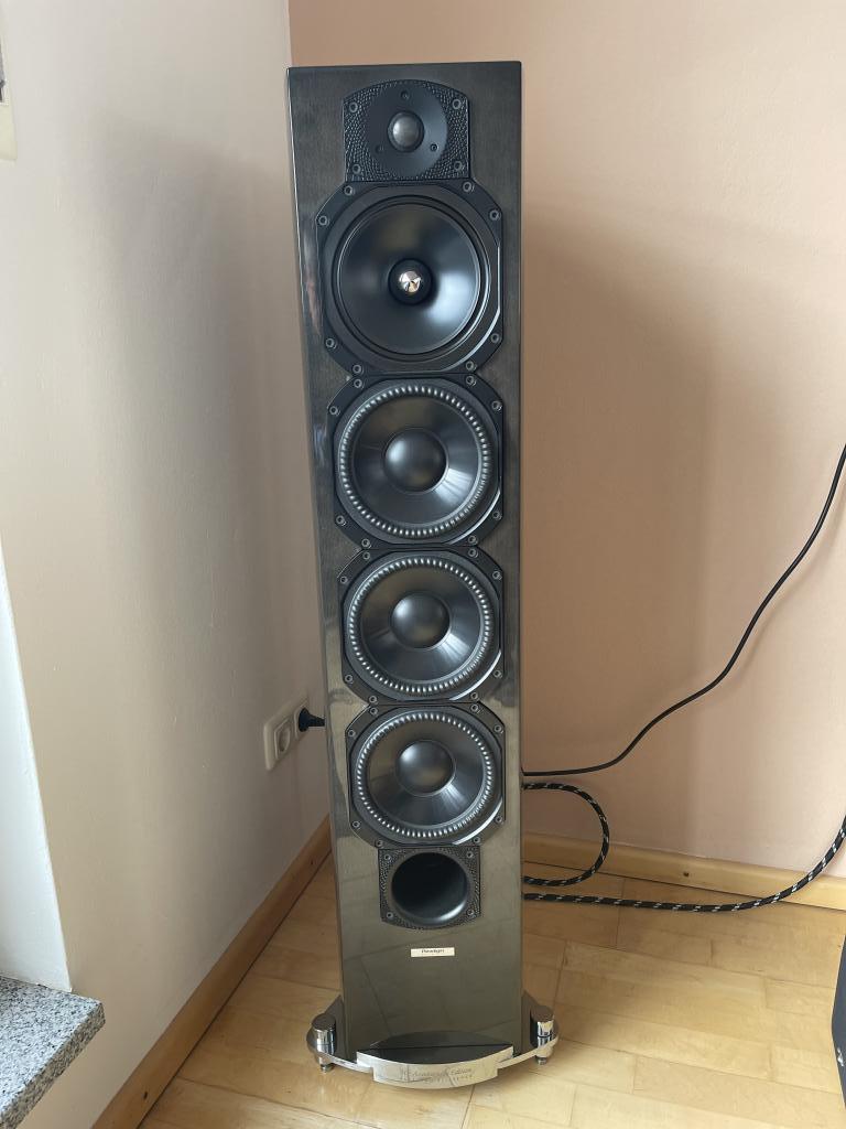 Paradigm speakers Paradigm Reference Tribute (8933039169 ...