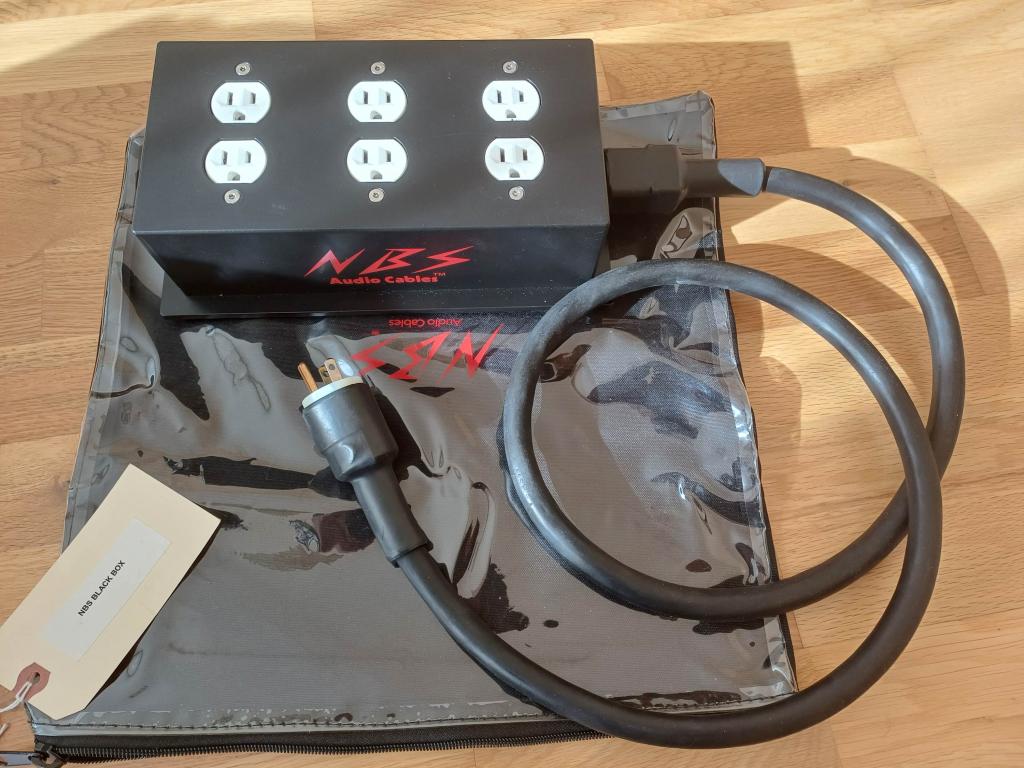NBS Cables NBS Black Box (9163037709) | Neugerät | Netzteile ...