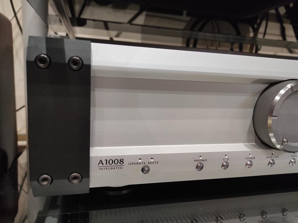 Musical Fidelity Musical Fidelity A1008 Hybrid Integrated amplifier ...