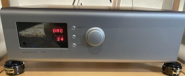 Soulution Audio 520 Preamplifier with Phono Preamp (9182436231 ...