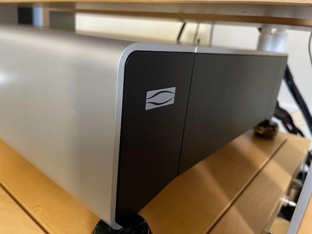 Soulution Audio 520 Preamplifier with Phono Preamp (9182436231 ...