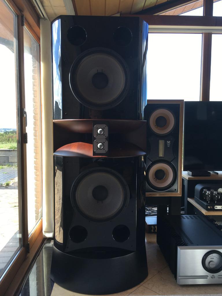 Usher Audio D3 (9196636377) | Gebrauchtgerät | Standlautsprecher ...