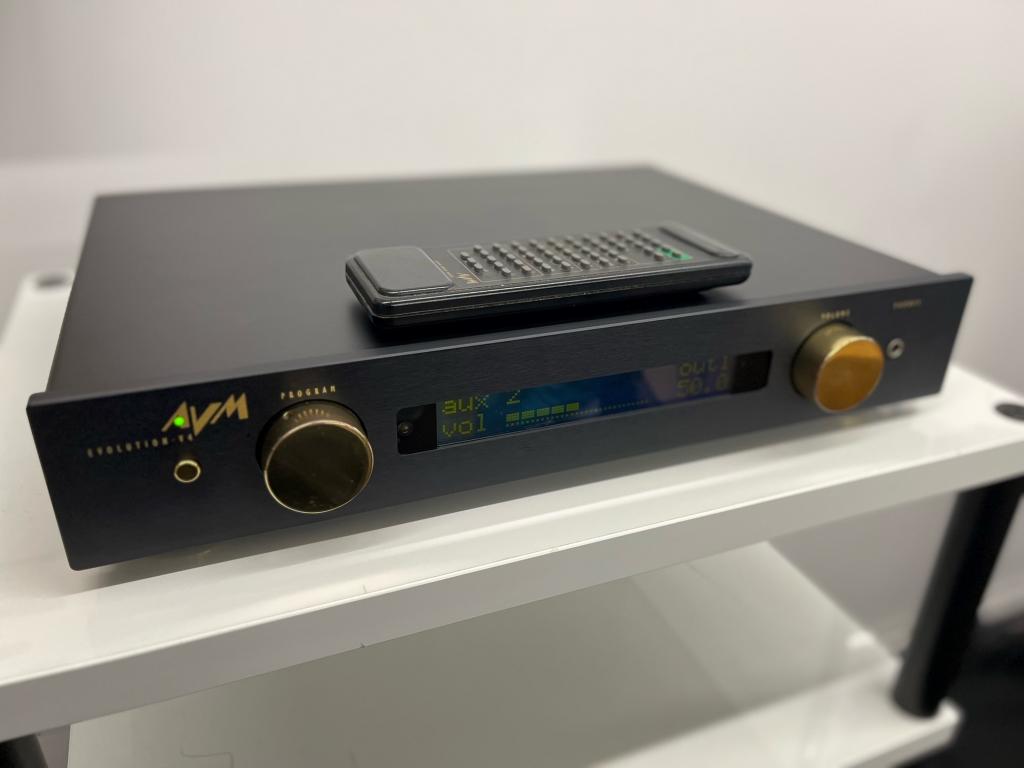 AVM AVM Evolution V4 (9319485911) | Second-hand device | Pre-Amplifier ...
