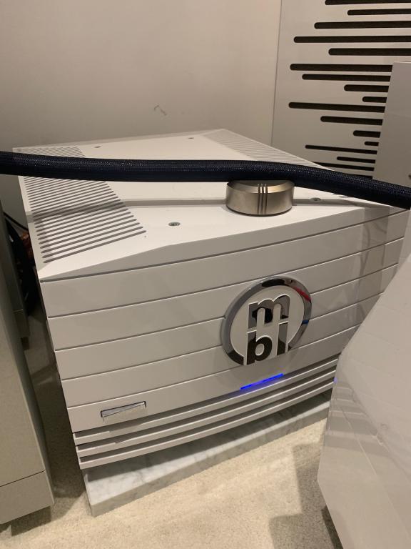 MBL 9008A power amplifiers (PAIR) (9380682620) | Exhibit | Transistor ...