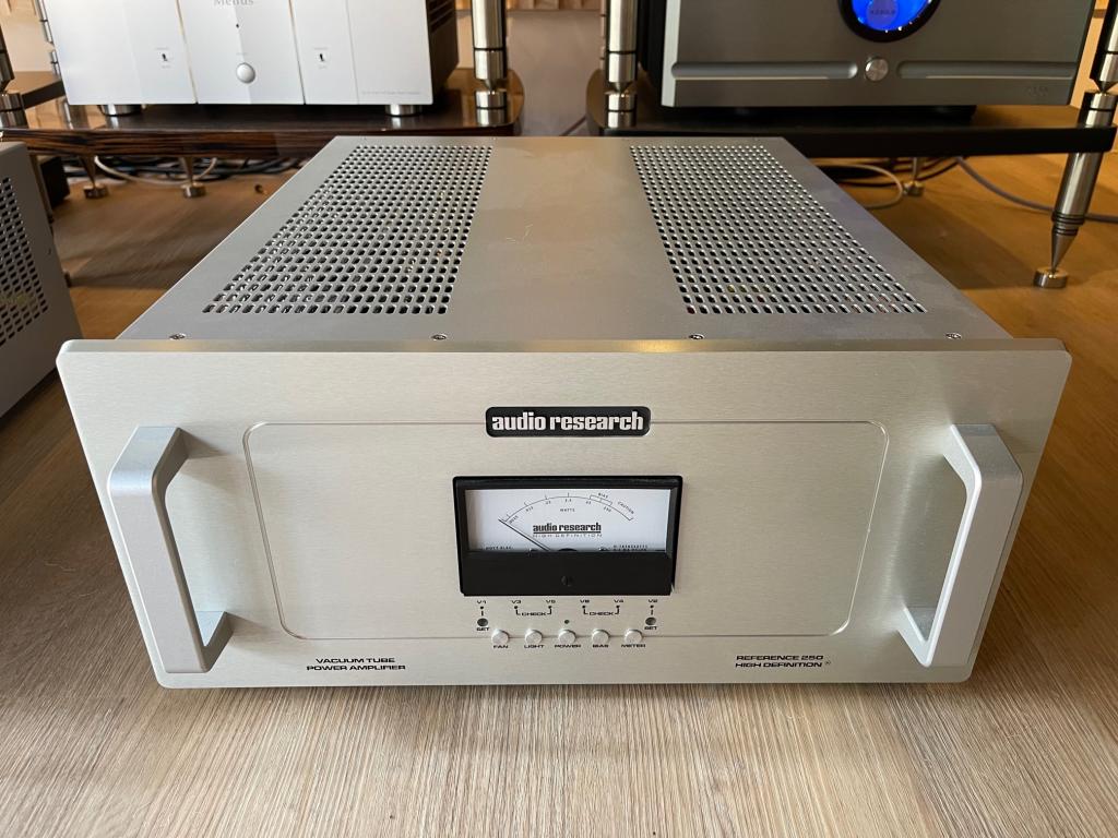Audio Research Ref 250 - mono amps - mint (9460124076) | Gebrauchtgerät ...