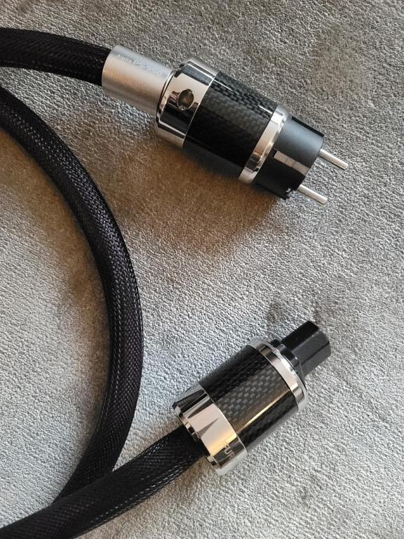 Furutech Furutech Alpha PS-950-18e Piezo Powerflux (9637760381 ...